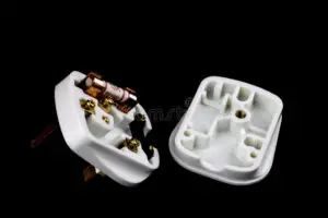 How To Wire A 220v Plug With 4 Wires » Weld Faqs